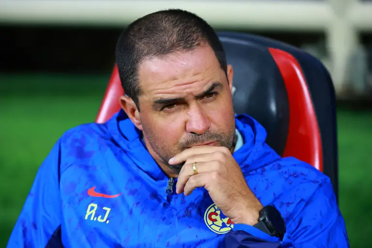 Jardine prácticamente confirma permanencia de Fidalgo y Brian Rodríguez ...