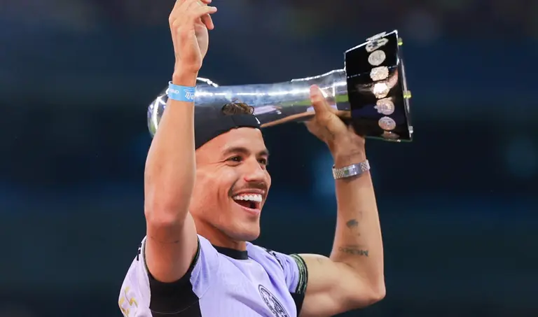 Jonathan Dos Santos coquetea con el retiro del futbol tras lograr el ...