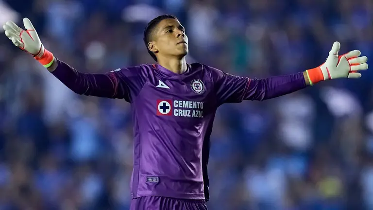 Kevin Mier, el joven portero que guió al Cruz Azul a la Final del ...