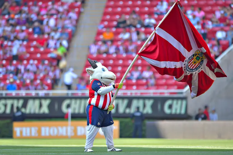 Mascota de Chivas, La Chiva Loca, recuerda cuando se contagió de ...