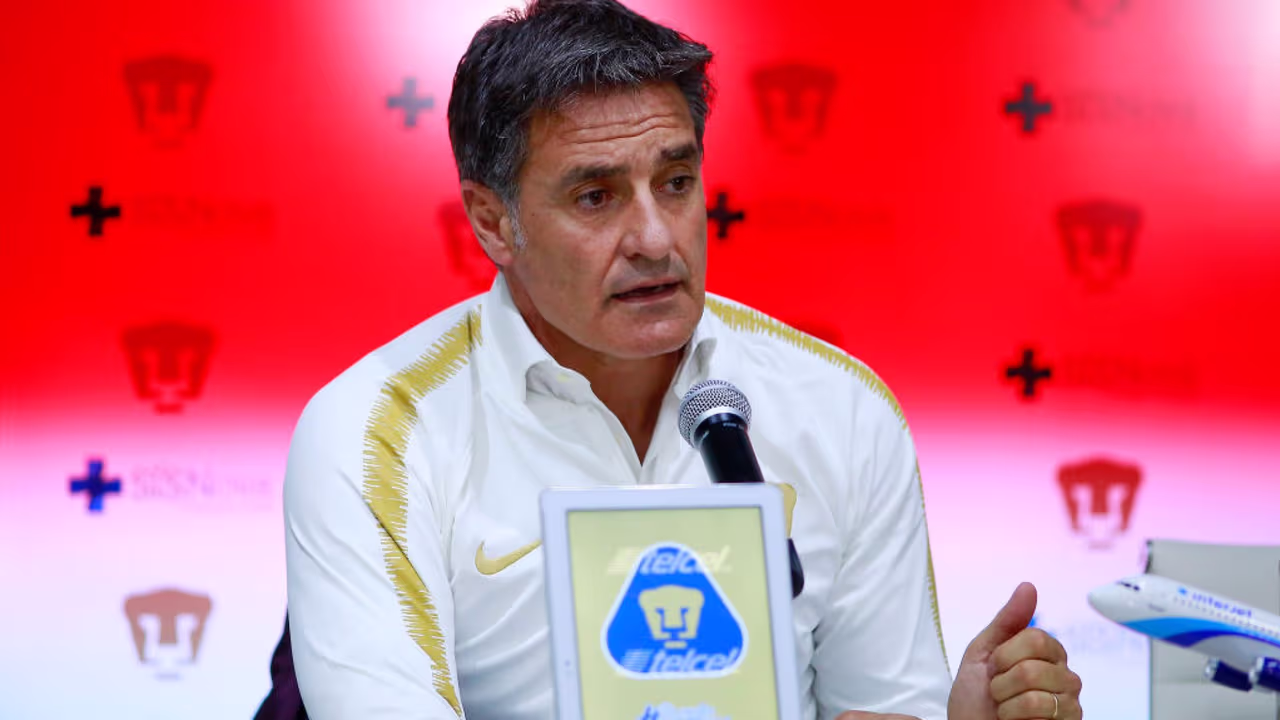 Míchel: “Mi mamá también me dice soy el más guapo” | TUDN Liga MX | TUDN