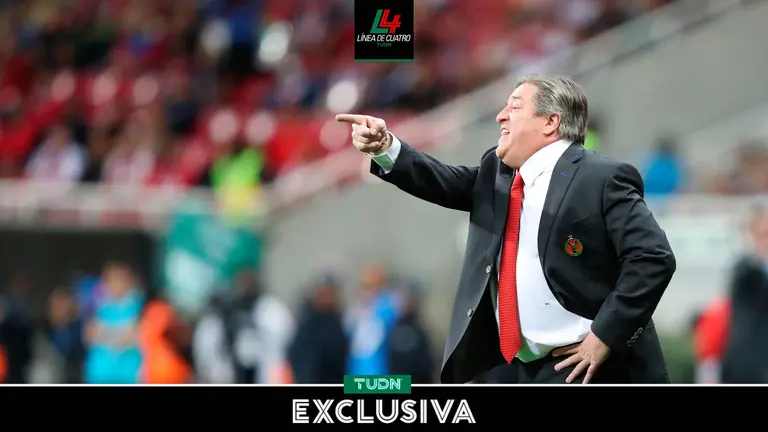 Miguel Herrera y su plantel: "Te pueden arrebatar un jugador a ...