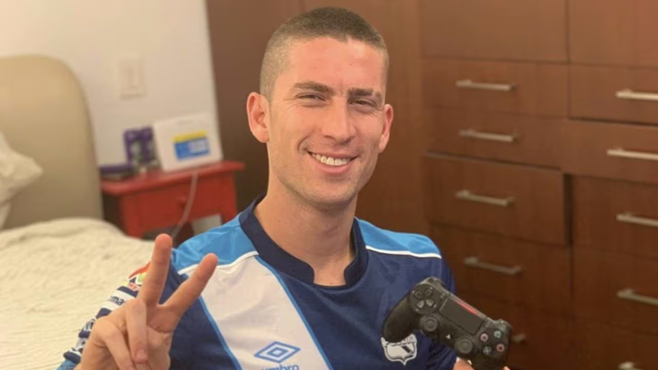 Ormeño reta al mejor Youtuber en FIFA; lo mandan a 'volar' | TUDN Liga ...