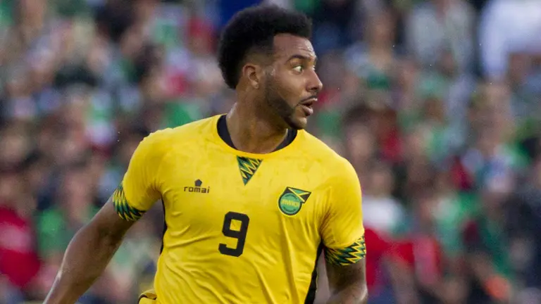 Presidente de León le dio la bienvenida a Giles Barnes: "Es un jugador ...