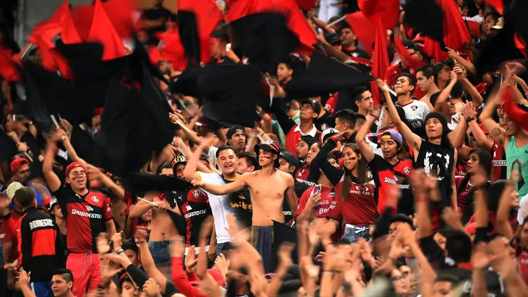 Santos y Atlas exigirán a su afición entrar al estadio acreditada e ...