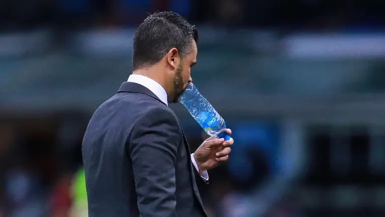 La continuidad de Rafael Puente del Río como entrenador del Atlas ...