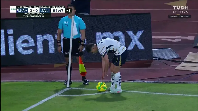 ¡TIRO ATAJADO! disparo por José Caicedo. | TUDN Liga MX | TUDN