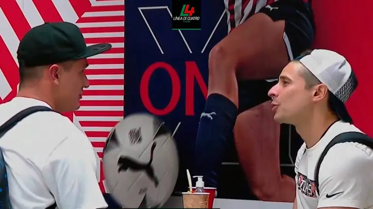 Tras el juego, hubo cordialidad entre América y Chivas; Ochoa y Gudiño ...