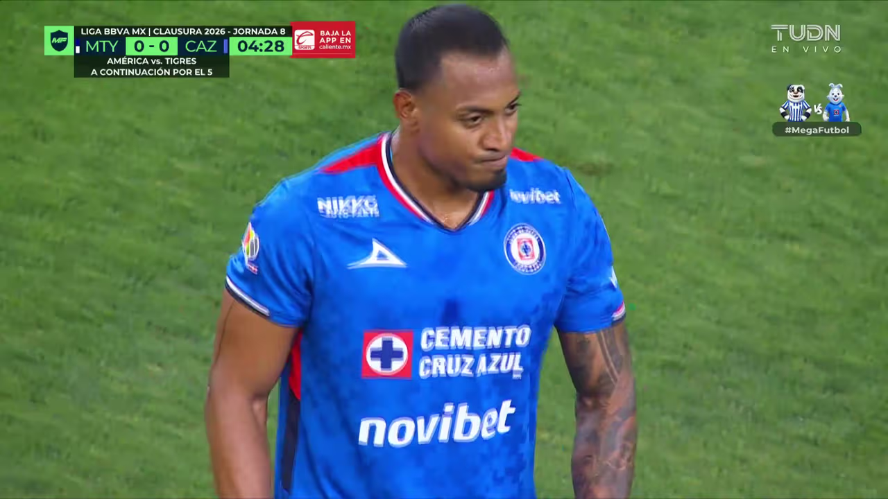 Imperdible ¡Willer Ditta salva a Cruz Azul en 2 ocasiones! | TUDN Liga ...