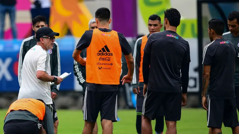 ¿Cuál debería ser la defensa de México ante Alemania? | TUDN Selección ...