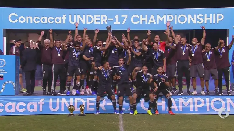México Sub-17 levantó por octava vez en su historia el trofeo de ...