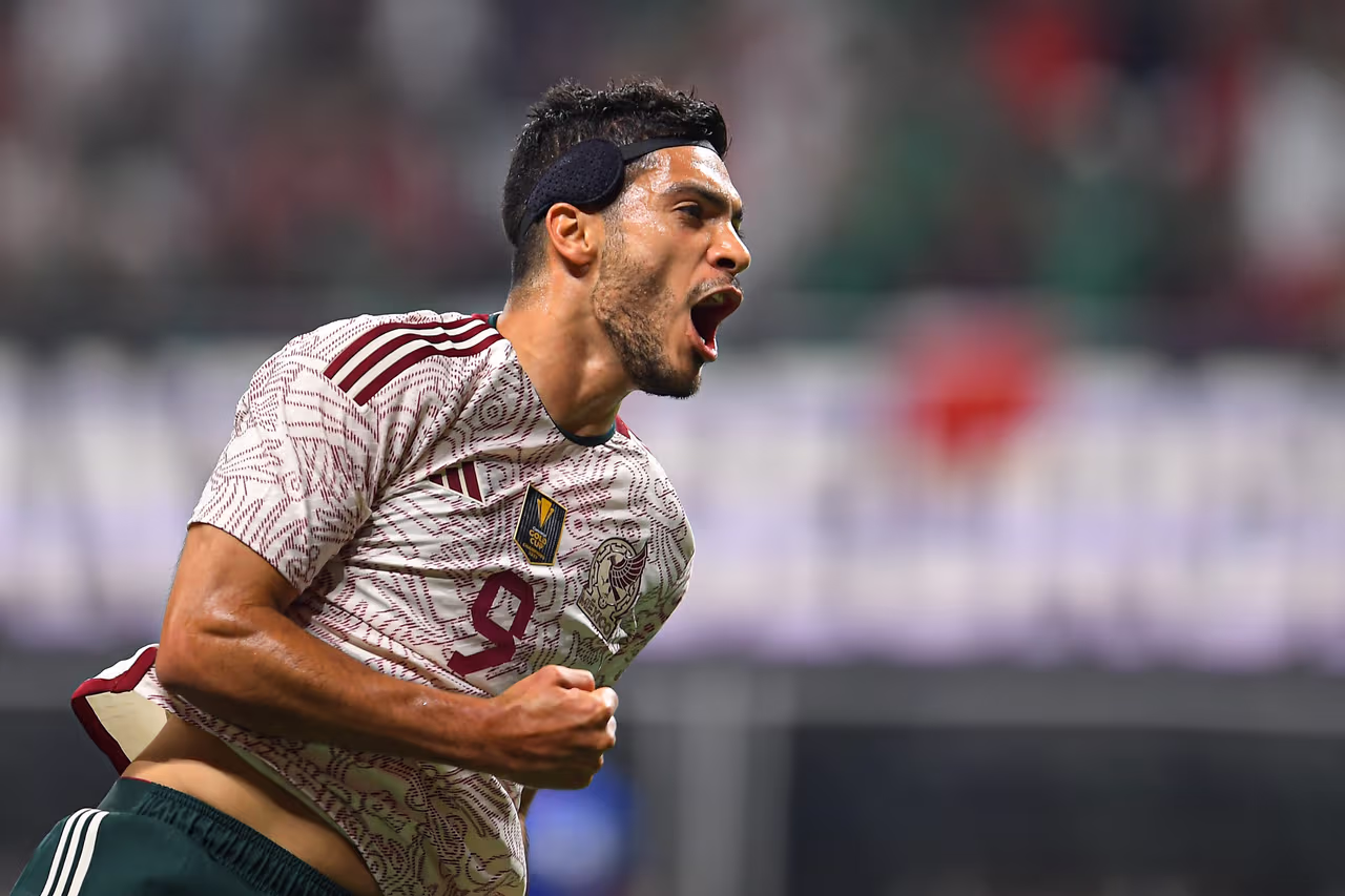 Raúl Jiménez vuelve a anotar gol con Selección Mexicana con balón en ...