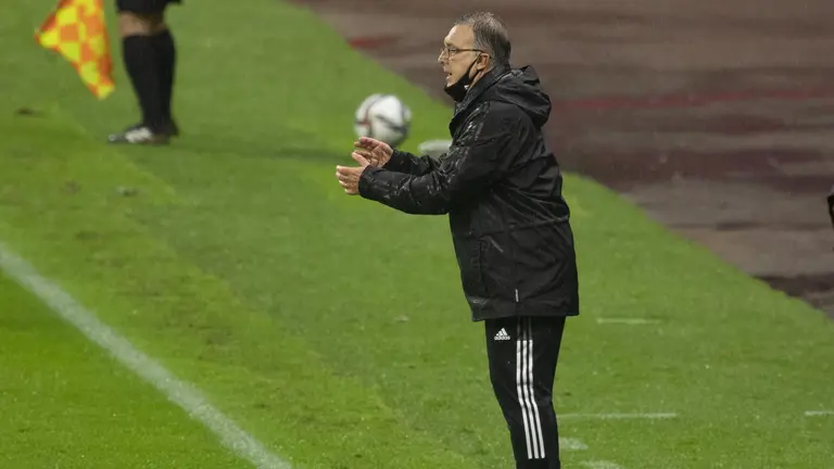 Gerardo Martino es operado con éxito; Jorge Theiler dirigirá a México ...