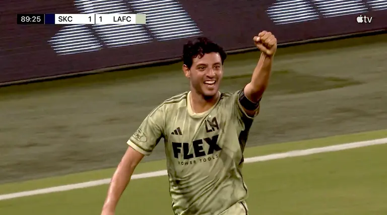 ¡Cracklitos! Vela define como crack y sella la remontada de LAFC al 90’ | TUDN MLS | TUDN