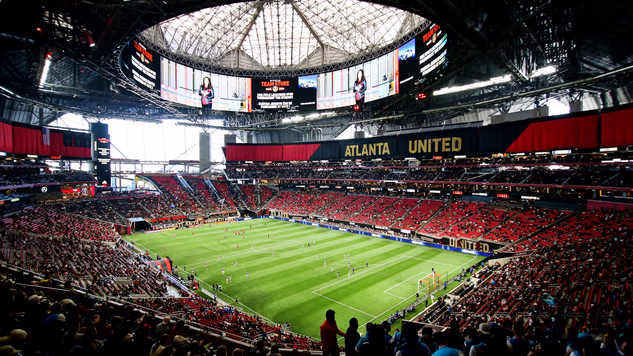 Conoce el Mercedes-Benz Stadium, la imponente casa del Atlanta United ...
