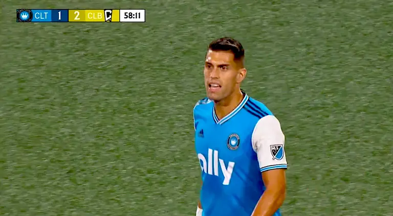 El mexicano Daniel Ríos marca de cabeza y le devuelve la esperanza de ...