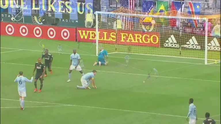 Jay Simpson fue la figura de Philadelphia Union al marcar un doblete ...