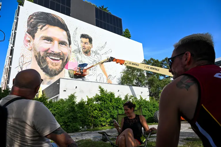 Mural del rostro de Messi adorna las calles de Miami previo a su presentación | TUDN MLS | TUDN