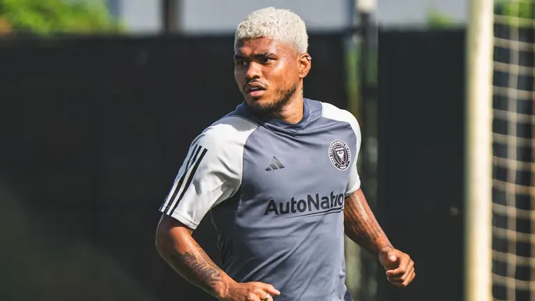 ¿Quién es la persona que acompaña 'a luz y sombra' a Leo Messi en Miami ...