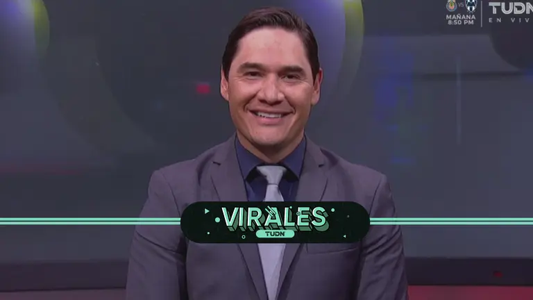 Batazo de jonrón de Moisés Muñoz en el Sóftbol | TUDN Fútbol | TUDN