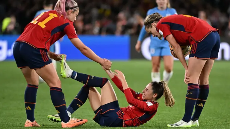 Olga Carmona dedica emotivo mensaje tras conocer la muerte de su padre | TUDN Fútbol | TUDN