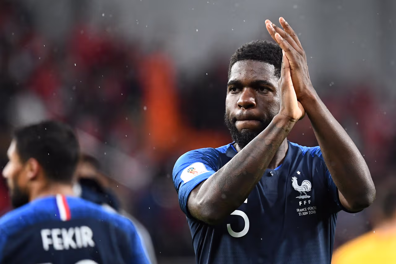 Samuel Umtiti podría ser operado debido a sus molestias en la rodilla ...