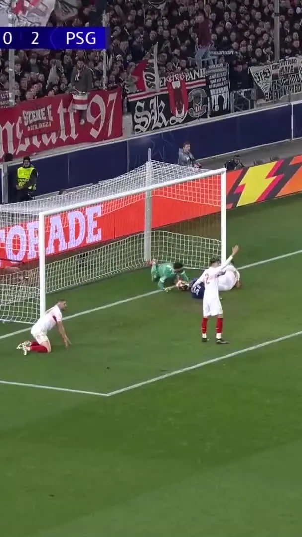 Gk Save by VfB Stuttgart | TUDN UEFA Champions League | TUDN