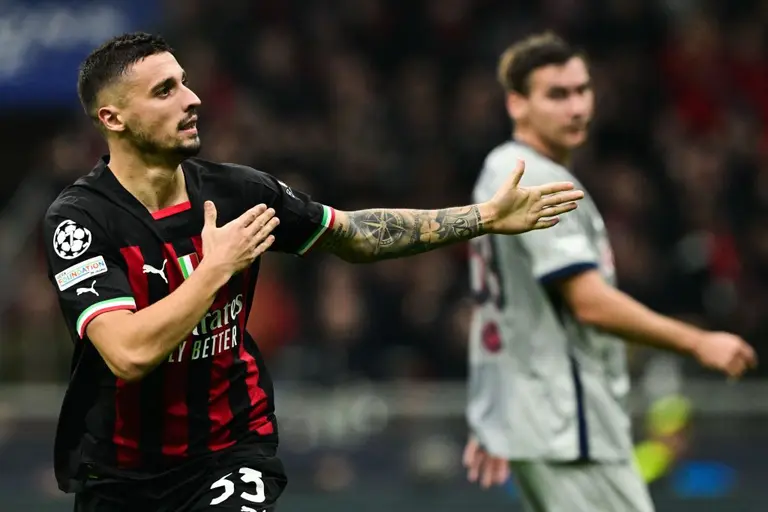 FINAL | AC Milan gana y se mete a Octavos de Final: Últimas noticias ...