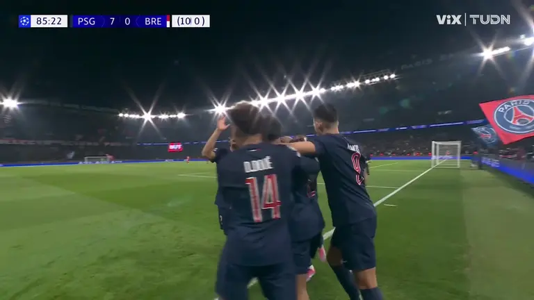 Otro?! Increíble: PSG le hace 10 goles en el global al Brest | TUDN ...