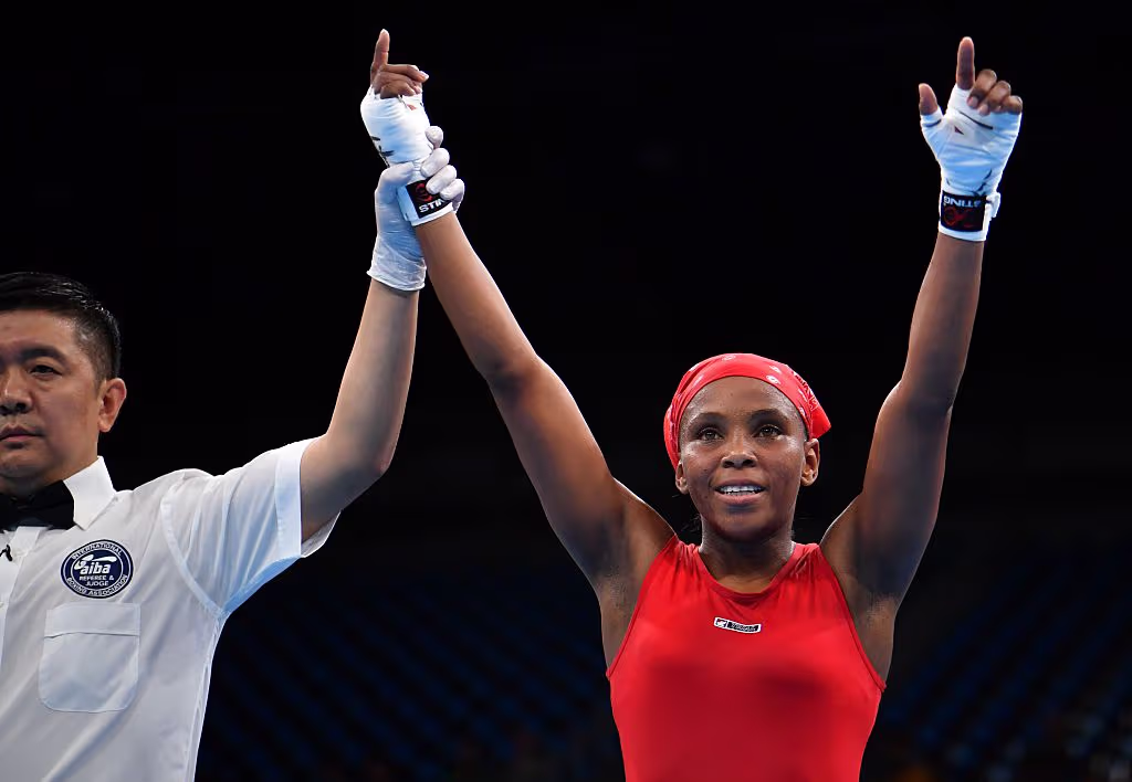 Boxeadora colombiana a un paso de las medallas | TUDN Más Deportes | TUDN