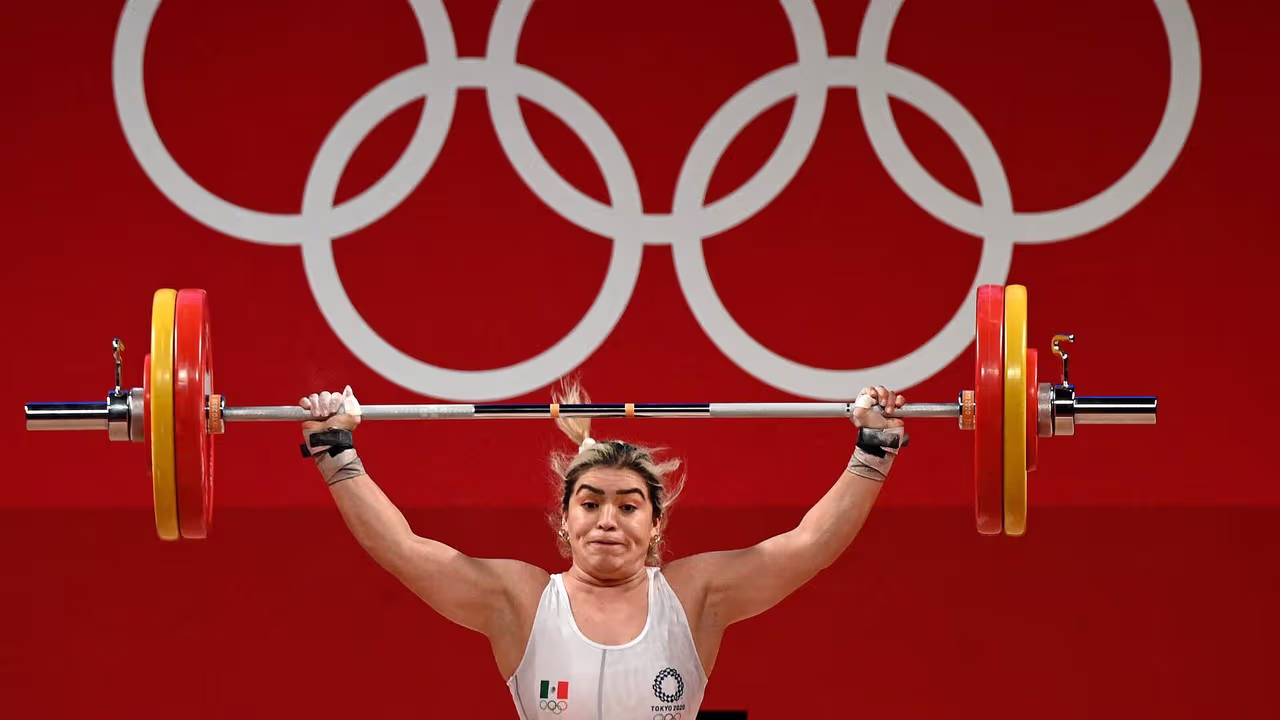 Aremi Fuentes es de bronce en los 76 kilos de la Halterofilia | TUDN ...