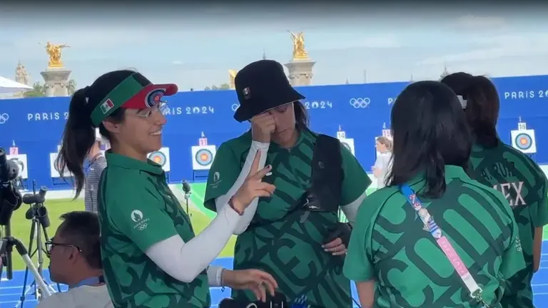 Ale Valencia llora tras debut del equipo mexicano de tiro con arco ...