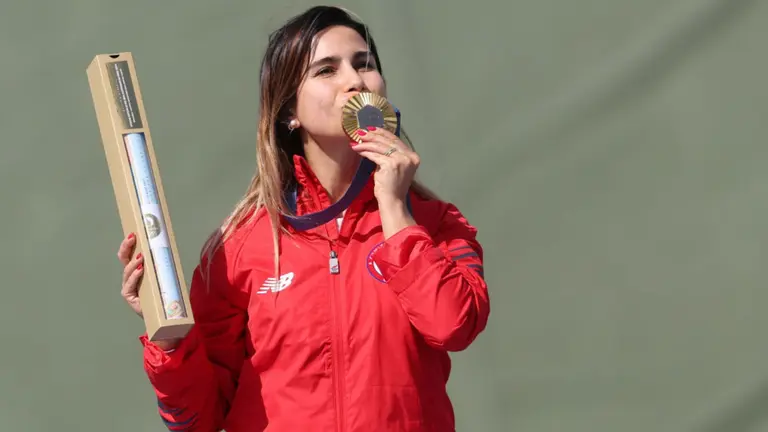 Chile conquista primer oro de Paris 2024 con Francisca Crovetto skeet ...