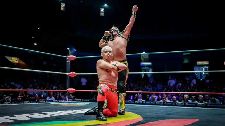 Dragoncito impone su explosividad ante Pierrothito | TUDN Lucha Libre ...