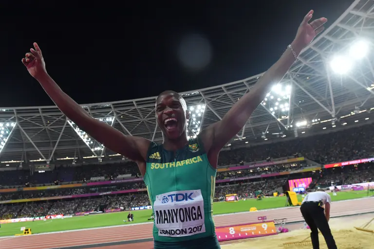 Manyonga añade el oro mundial a la plata olímpica en longitud | TUDN ...