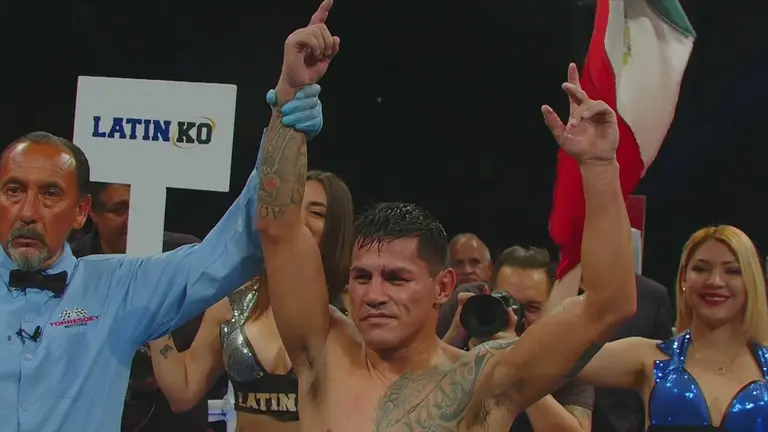 Box Televisa: 'Mickey' Román derrota Watanabe y pide enfrentar 'Alacrán ...