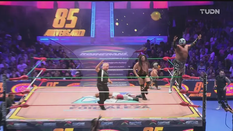 CMLL Retro: Mister Niebla festejó a lo grande sus 25 años de carrera en ...