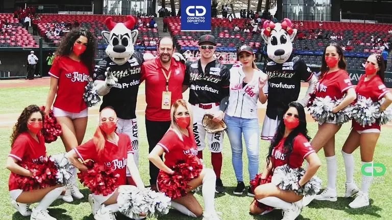 ¡Se subió a la lomita! La visita de Mafer Mora a los Diablos Rojos ...