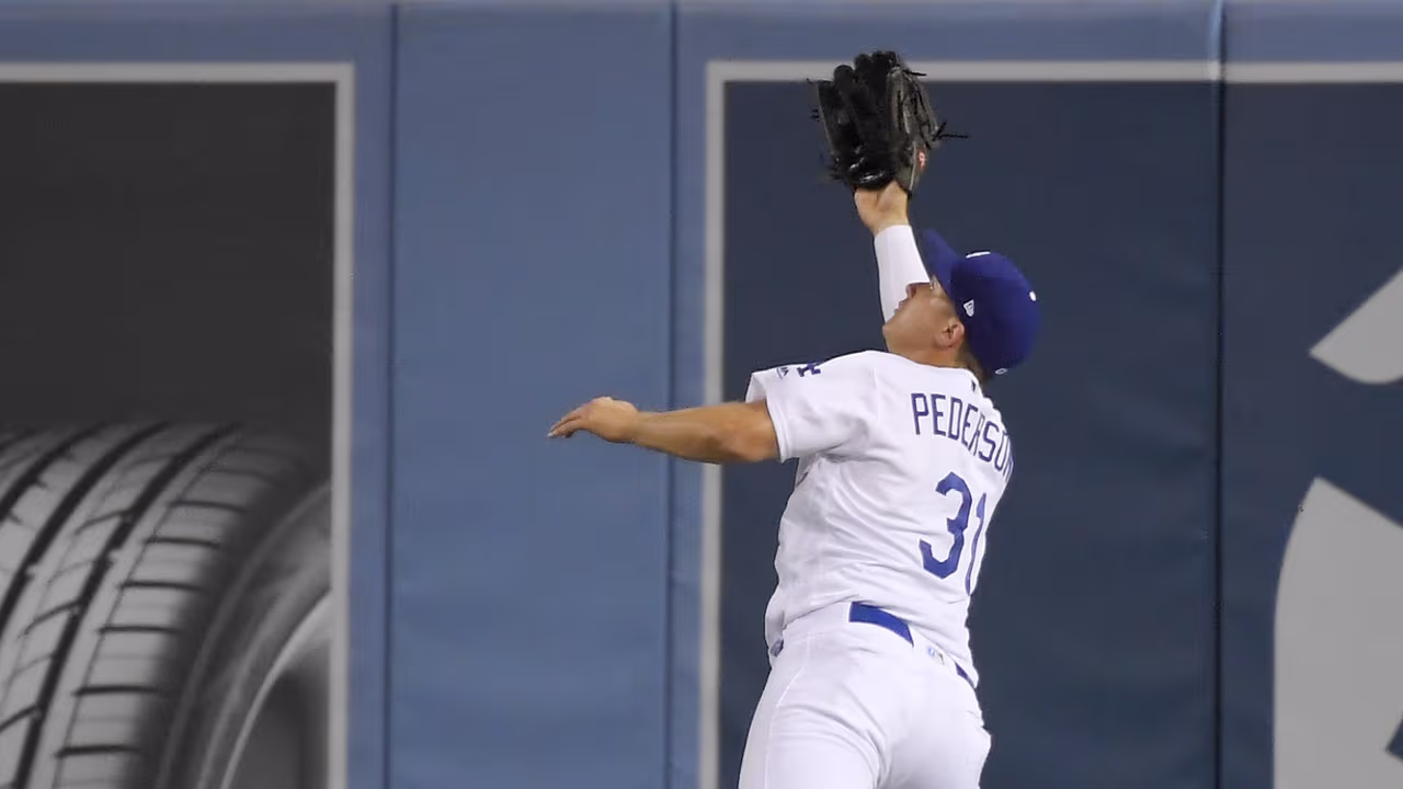 Joc Pederson y la atrapada clave para la victoria | TUDN MLB | TUDN