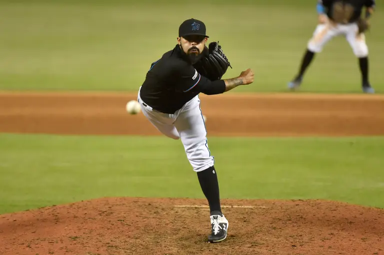 Sergio Romo llega a los Twins | TUDN MLB | TUDN