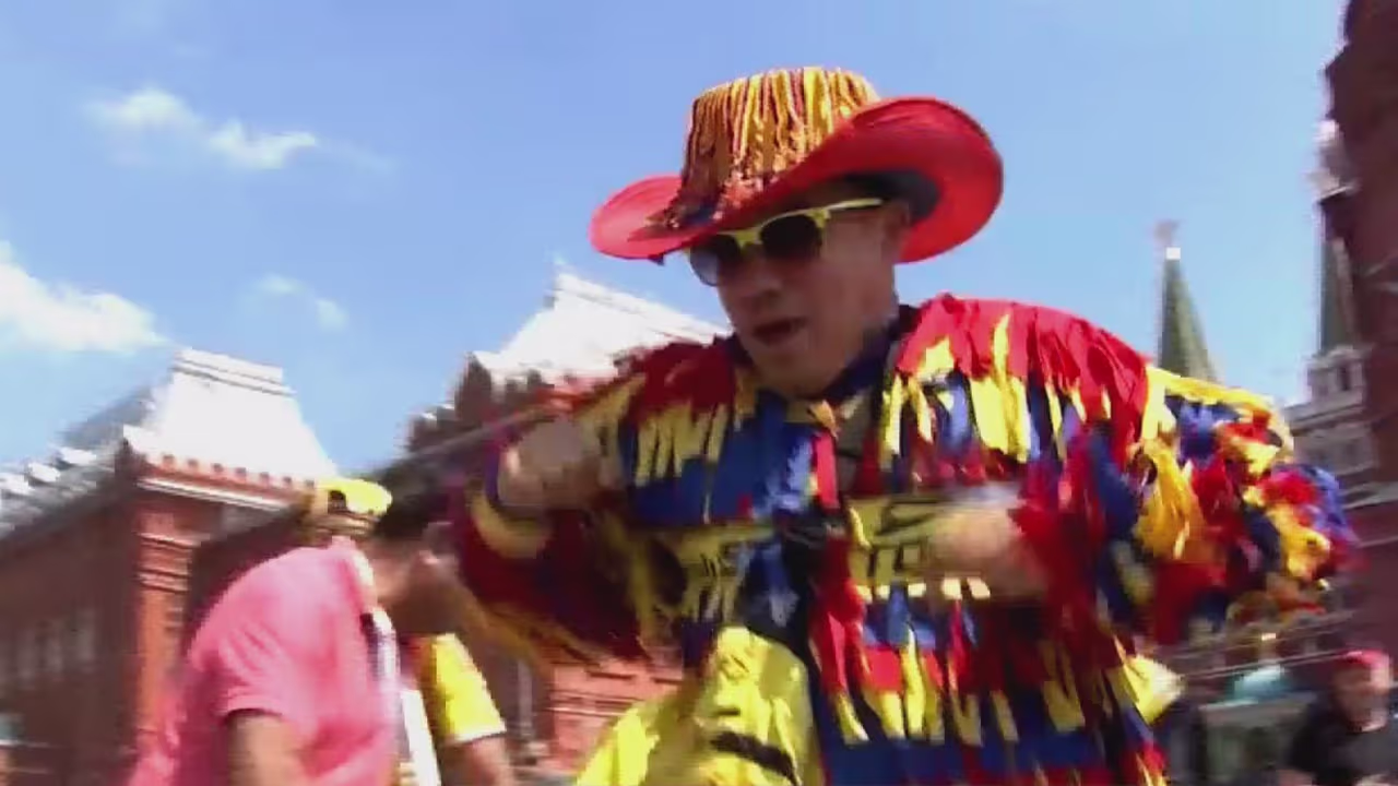 El ‘Chirapo’ colombiano contagia con su alegría a los aficionados en ...
