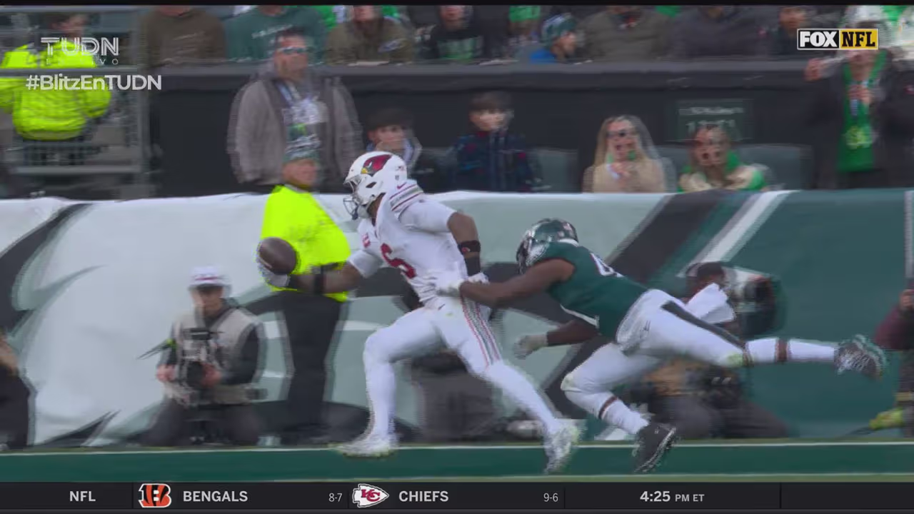 ¡TD Cardinals! Conner hace un atrapadón y empatan el juego ante Eagles ...