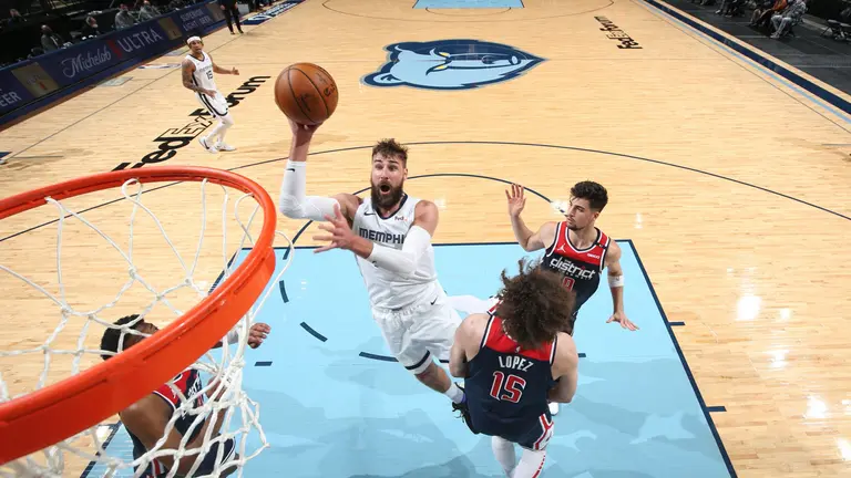 Jonas Valanciunas brilla con Memphis ante Washington | TUDN NBA | TUDN