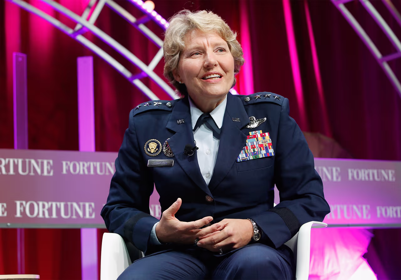 La general Michelle Johnson supervisará a los árbitros de la NBA | TUDN ...