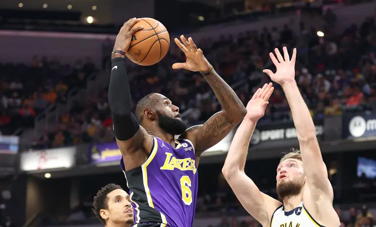 LeBron James lleva a los Lakers a su décima victoria | TUDN NBA | TUDN