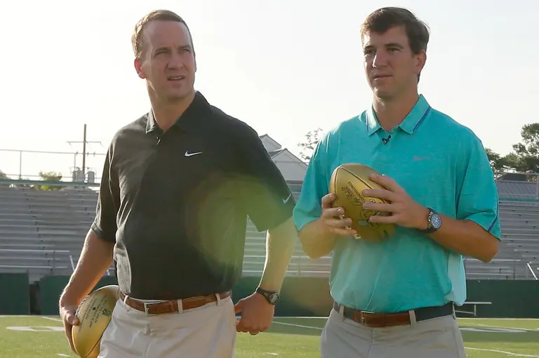 Eli Manning extrañará ver jugar a su hermano Peyton dentro de los ...
