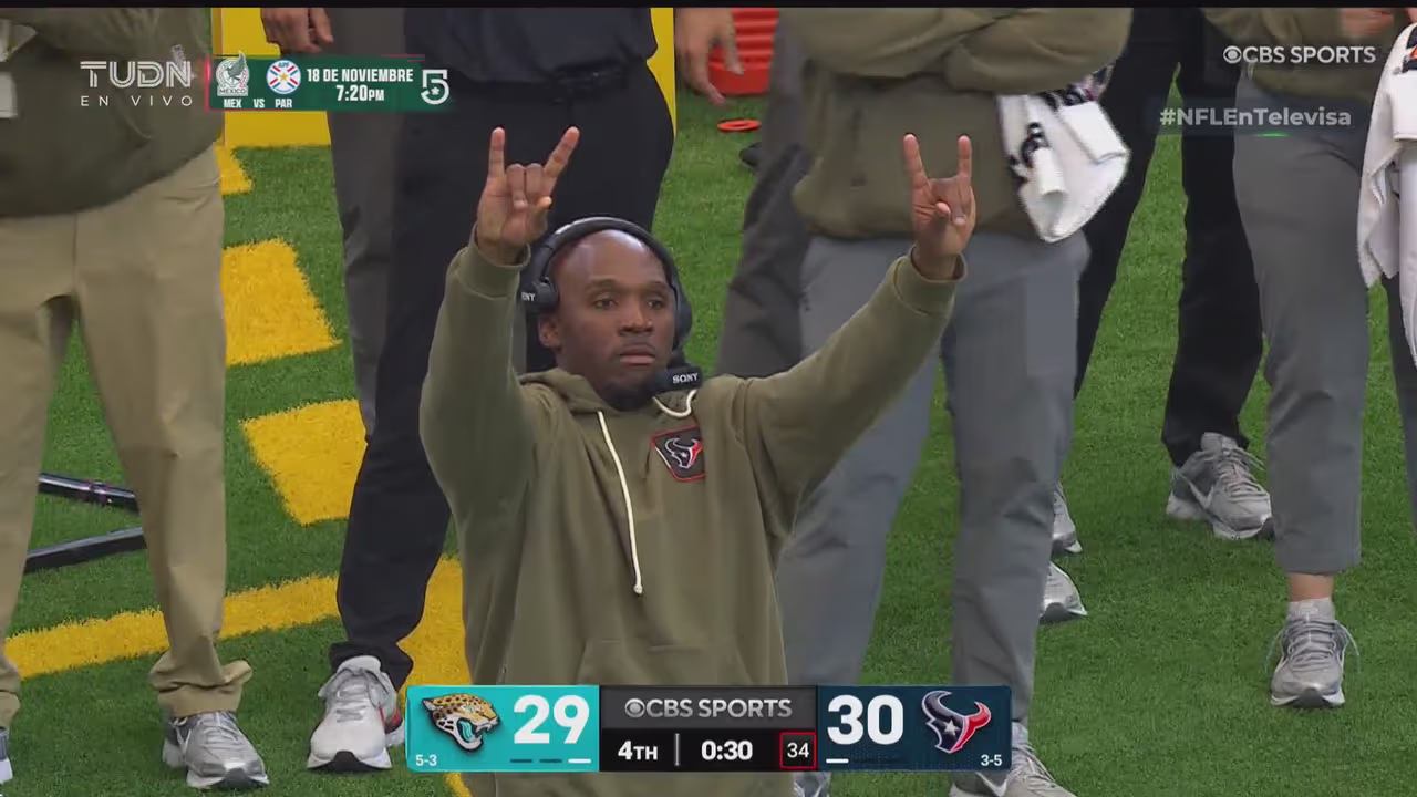 ¡Regreso increíble de Houston! Davis Mills la hace personal | TUDN NFL ...